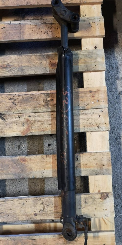 DAF XF HYDRAULIC PÍSTNÍCE KABINY 1444742 :: Used parts for trucks Daf ...